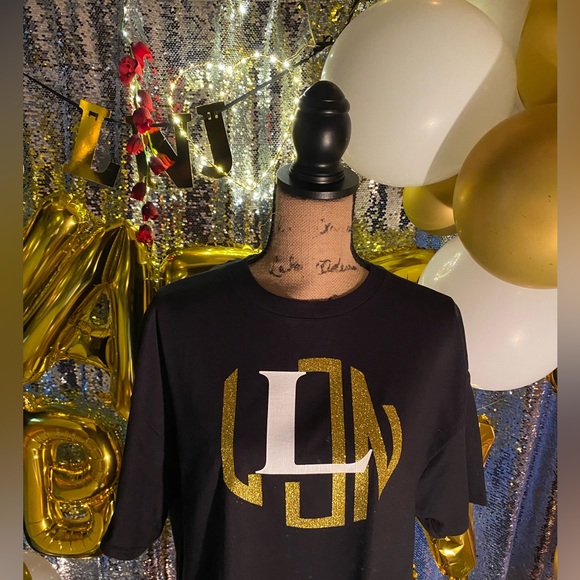 Gildan | Tops | Beautiful Monogram Vinyl Tees By Lnj Designs | Poshmark